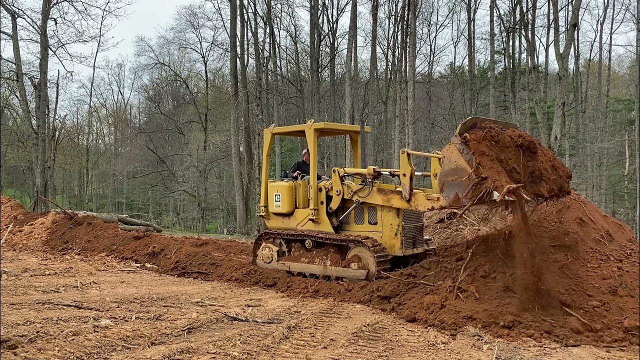 Caterpillar 941B Track Loader Pushing Dirt Part 5 - YouTube