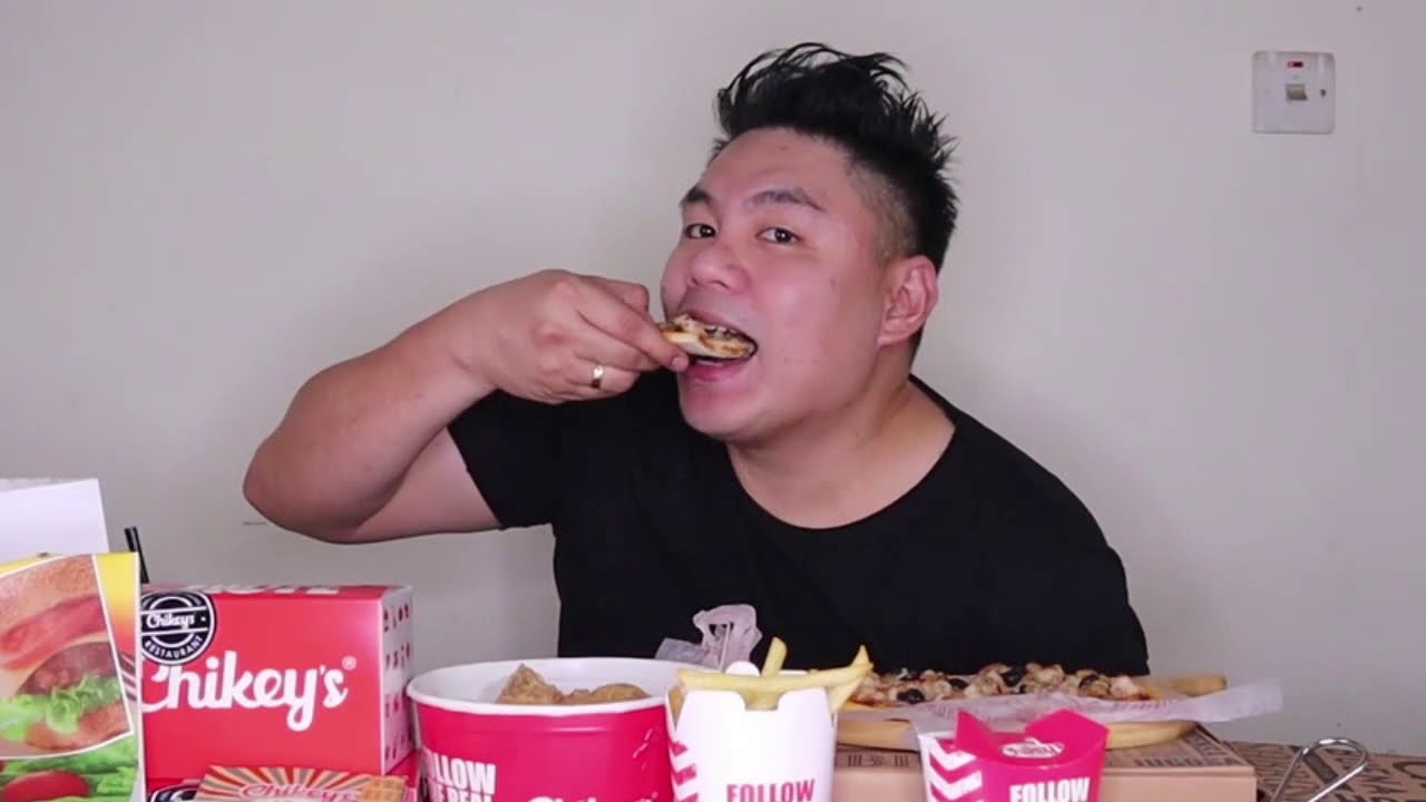 CHIKEYS QATAR MUKBANG | MUKBANG 17 - YouTube