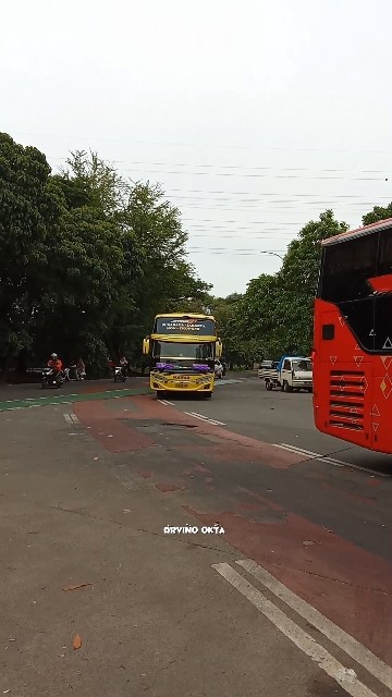 Fokus ke 2 unit bus ini #busmania #short #trending - YouTube