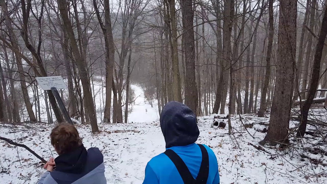 Ace Hole 9 at Bluegill Disc Golf Course - YouTube