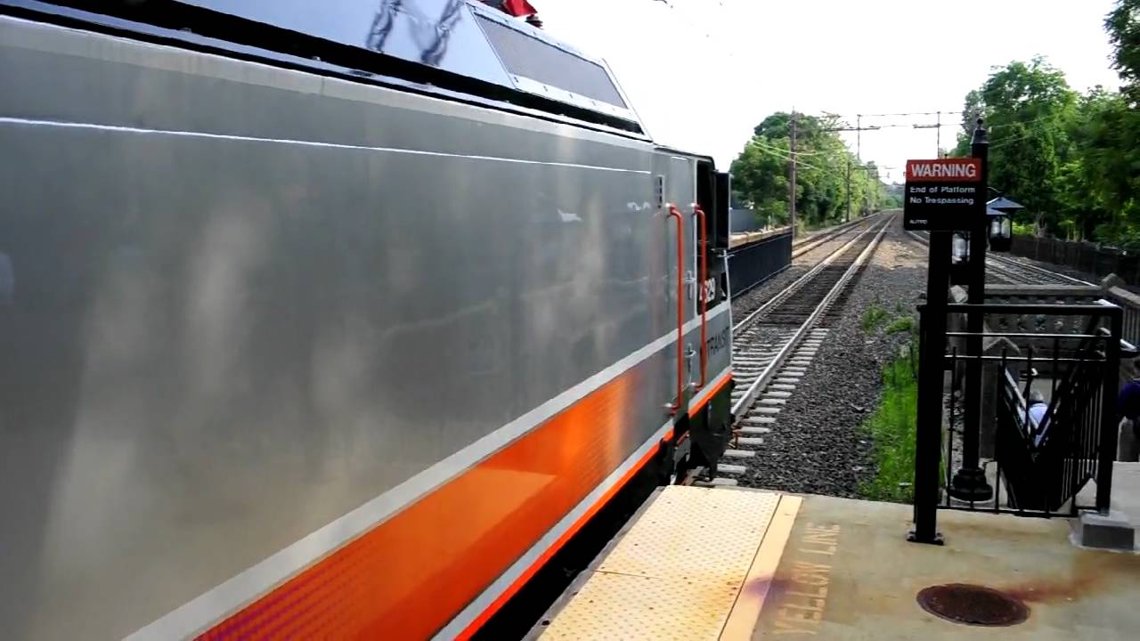 TTMG Exclusive! NJT Bombardier ALP-46A #4629 on M&E Line on Train 649 ...