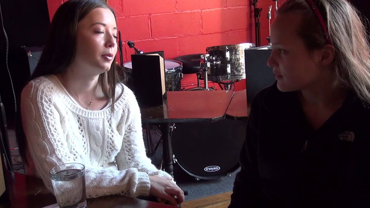 Mckenzie Comer Interview - YouTube