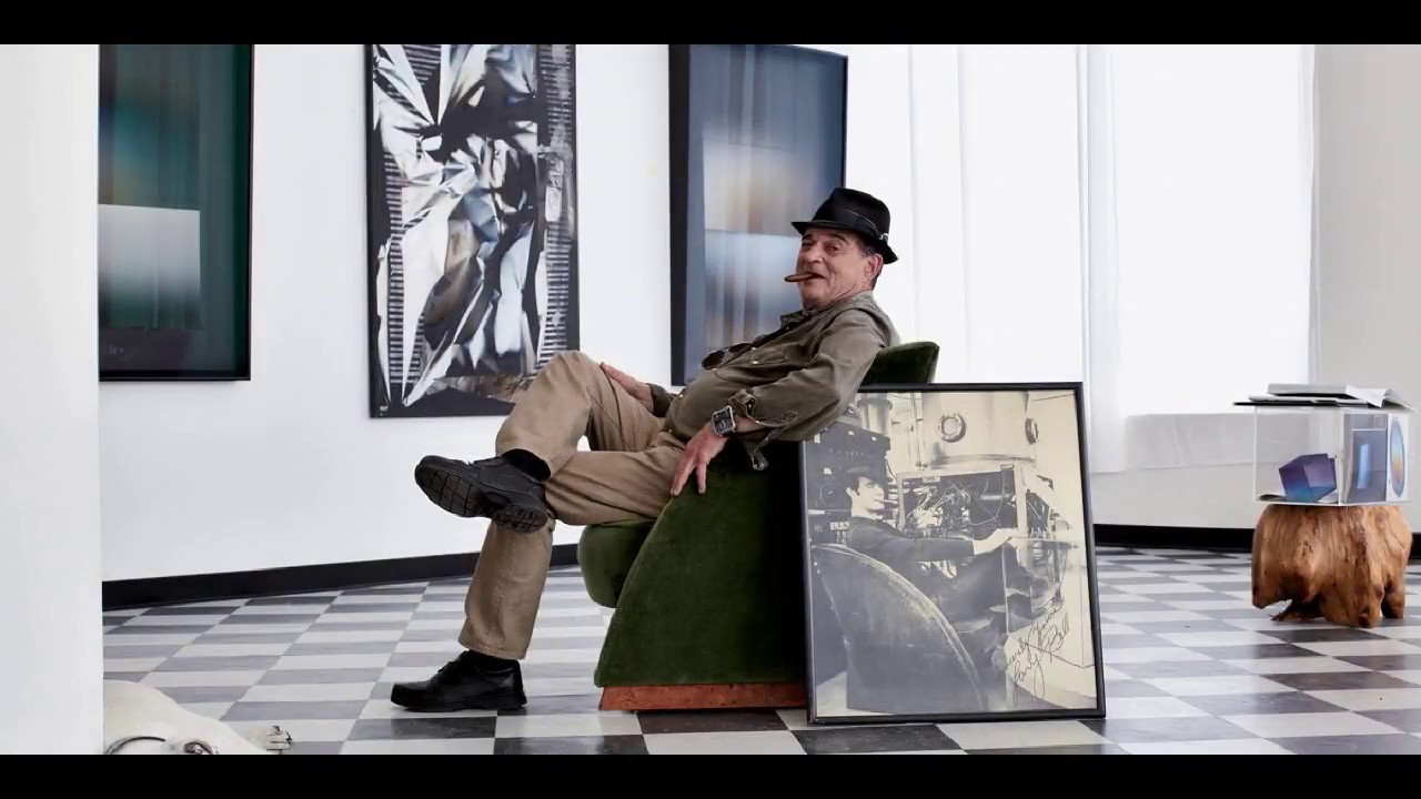 Larry Bell 拉里·貝爾 (1939) Minimalism Light and Space Americans - YouTube