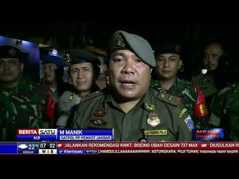 Petugas Gabungan Merazia Spa dan Panti Pijat di Jakarta Barat