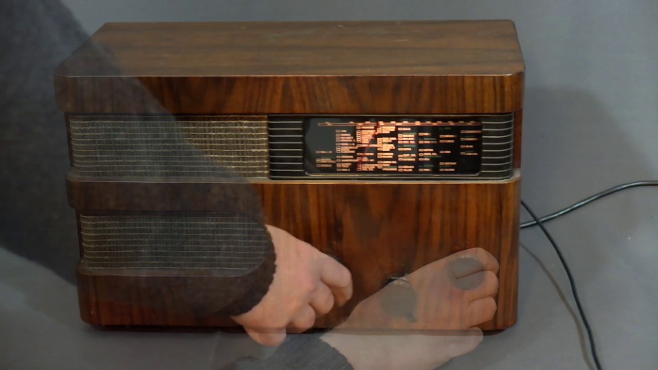 Klassisches Art - Deco / Bauhaus Design von Blaupunkt : Röhrenradio ...