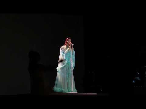 MARINA - HANDMADE HEAVEN - LOVE + FEAR TOUR - YouTube