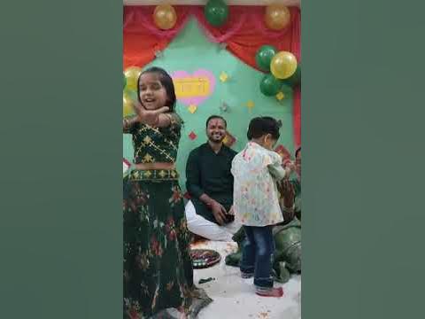 Chanda Mama se bhi Pyaare hai Mere Mama - YouTube