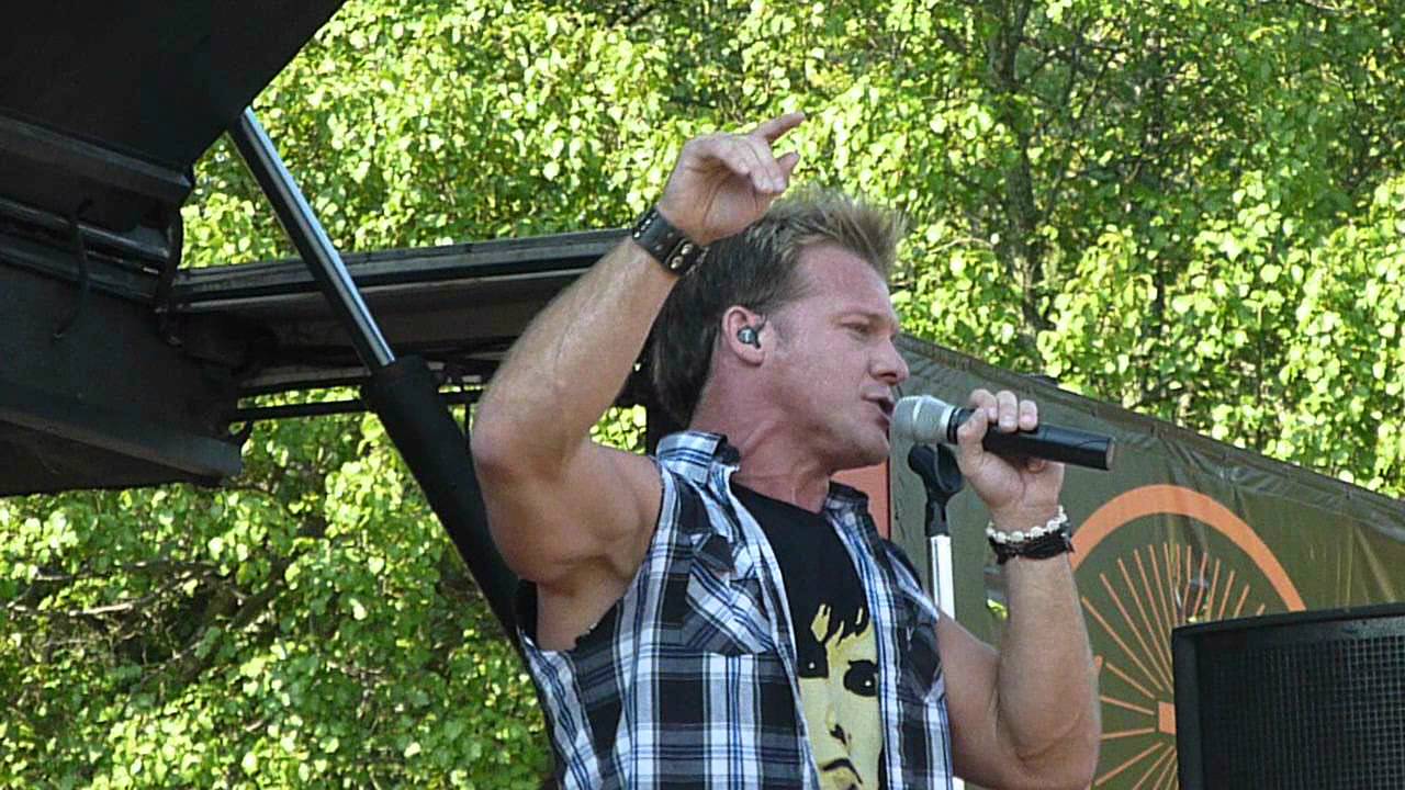 Fozzy - Enemy LIVE at Uproar Fest 2012! - YouTube