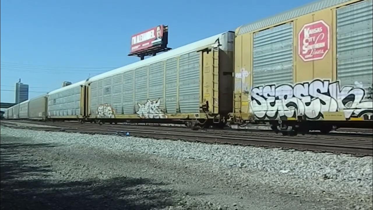 NS 4136 Leads Mixed Freight - 10/14/2024 - YouTube