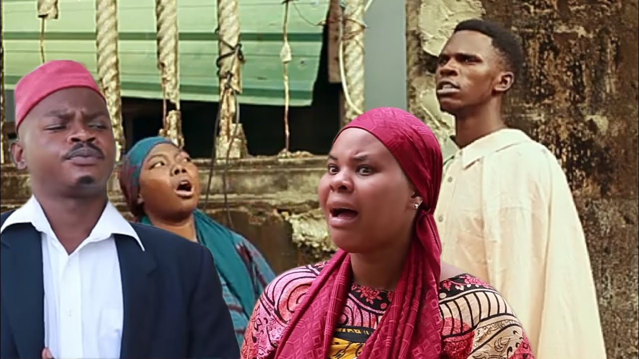 Kicheche ayakanyaga Mwaisa mtu mbadi #kicheche - YouTube