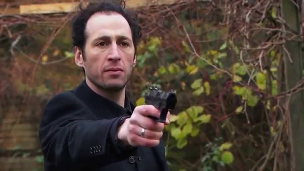 showreel actor Daniel Freiman - YouTube