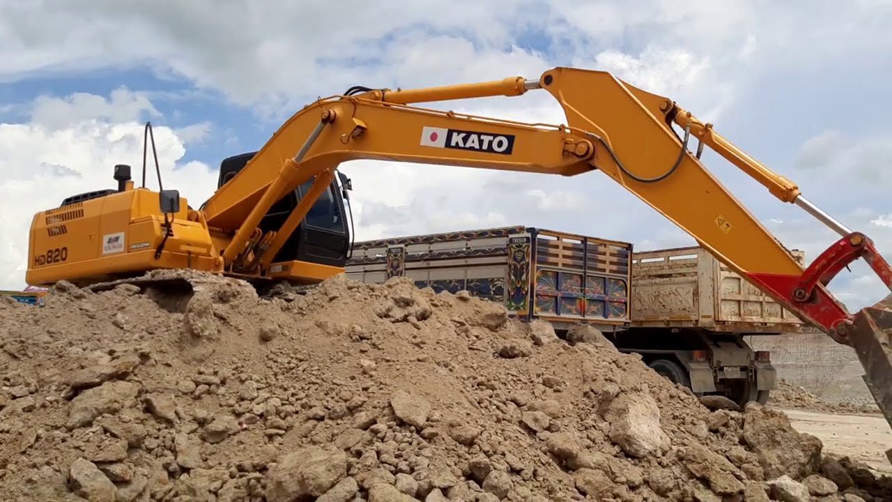 KATO HD820-R5 4M50 K3V เล่นดินแข็งให้ดูกัน excavator and truck EP.7269 ...