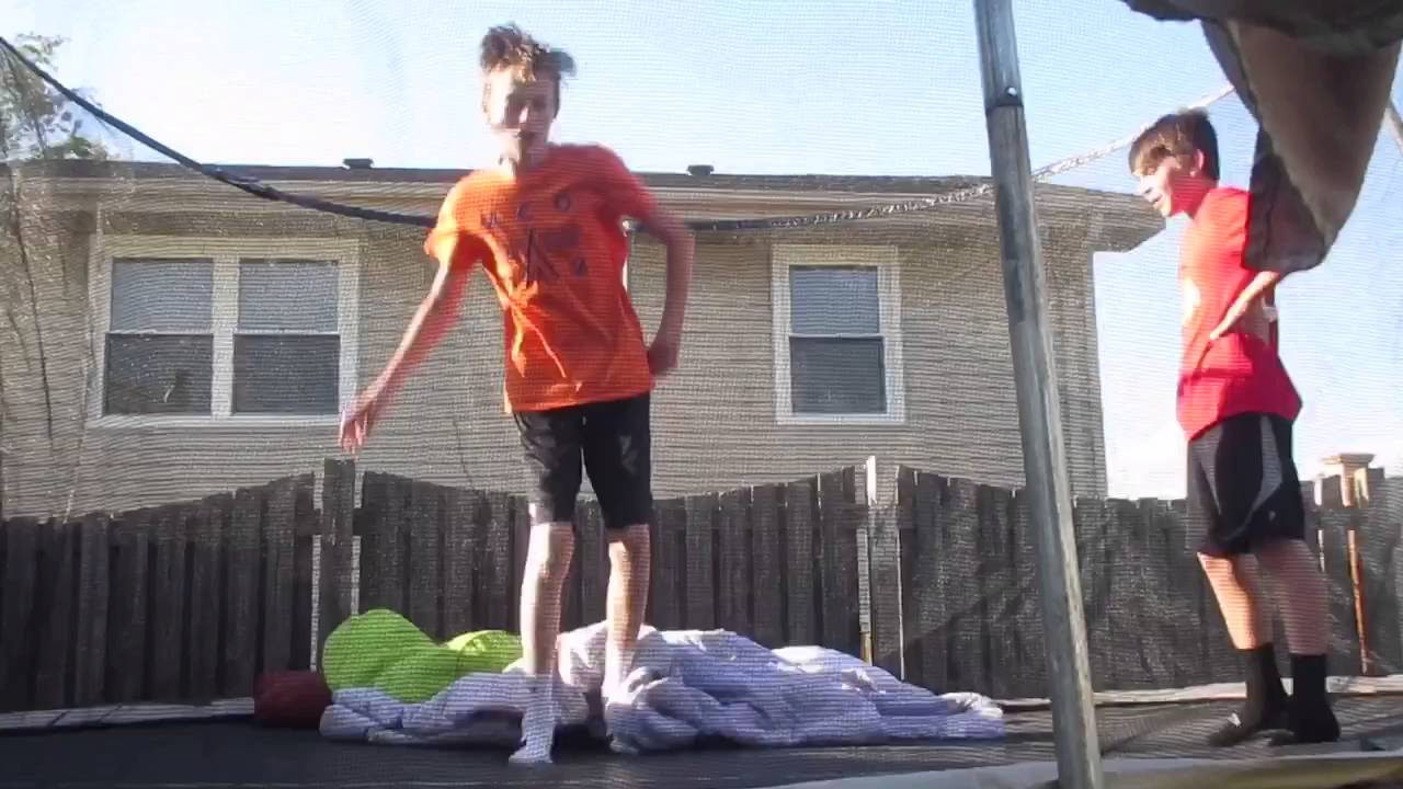 FIRST VIDEO AND TEACHING FRIEND A BACKFLIP - YouTube