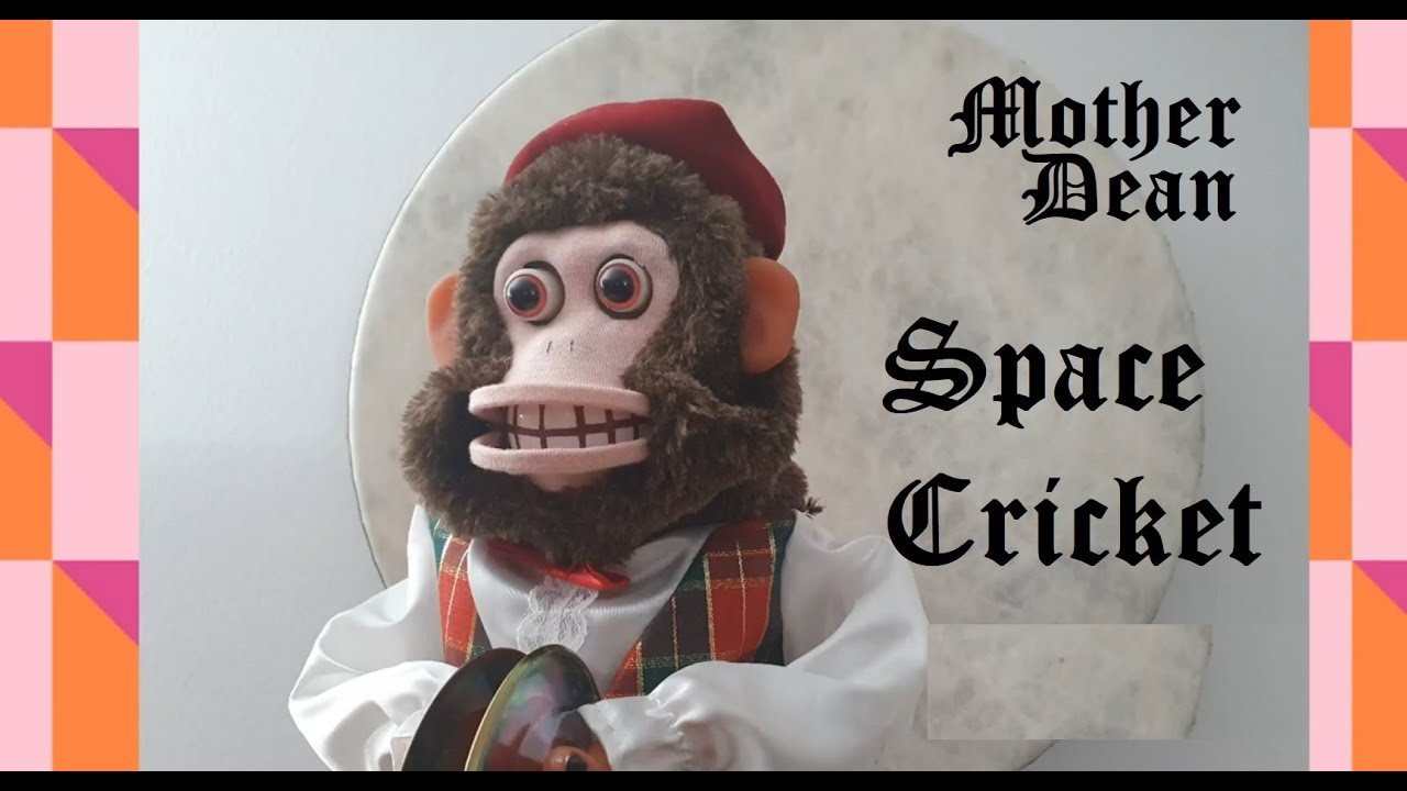 Space Cricket - YouTube