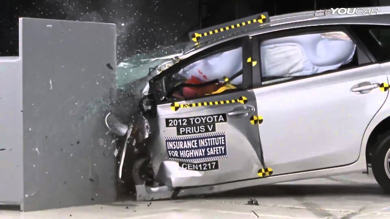 2012 Toyota Prius v CRASH TEST - YouTube