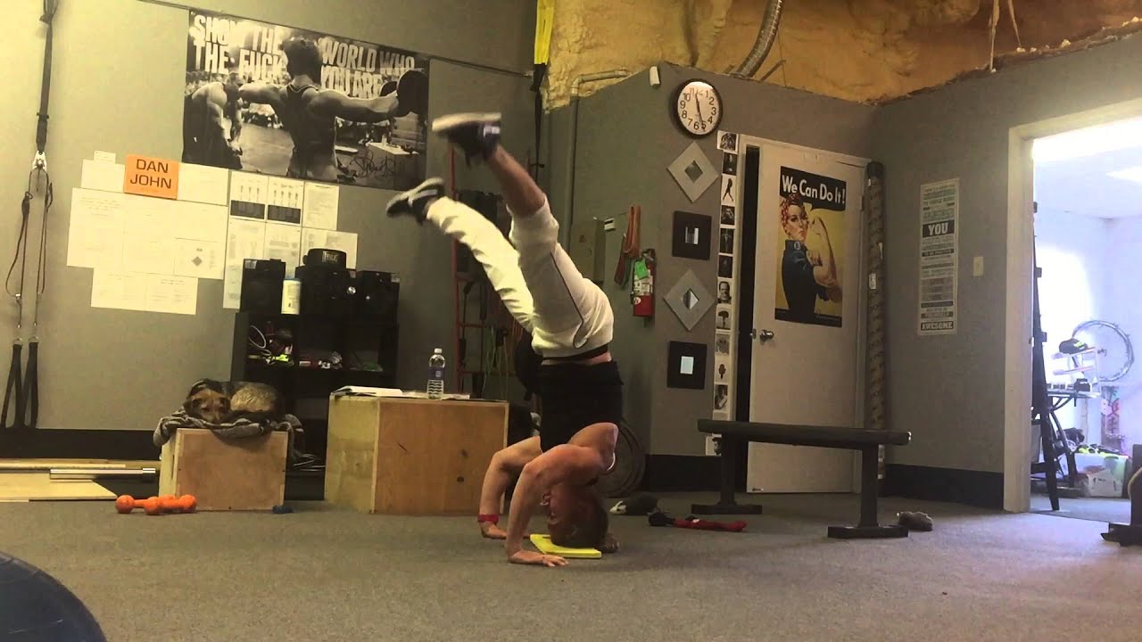 Headstand Straddle-Ups - YouTube