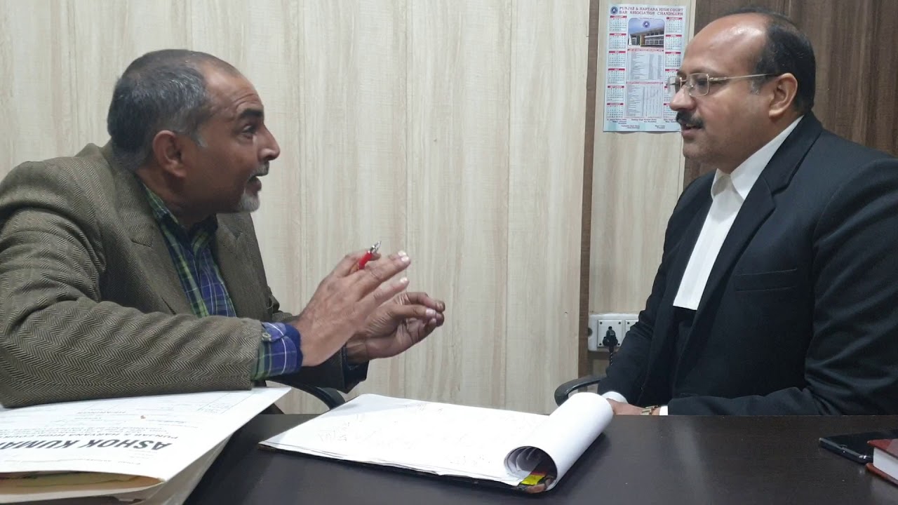 #Advocate #Ashok #Kumar #Arora and #Lallu #Hindustani - YouTube