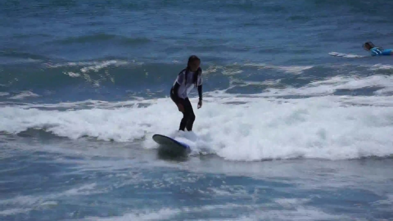 2017 Surf Contest- Girls' Heats - YouTube