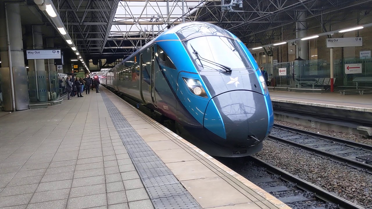 Class 802 arriving into Manchester Victoria - YouTube