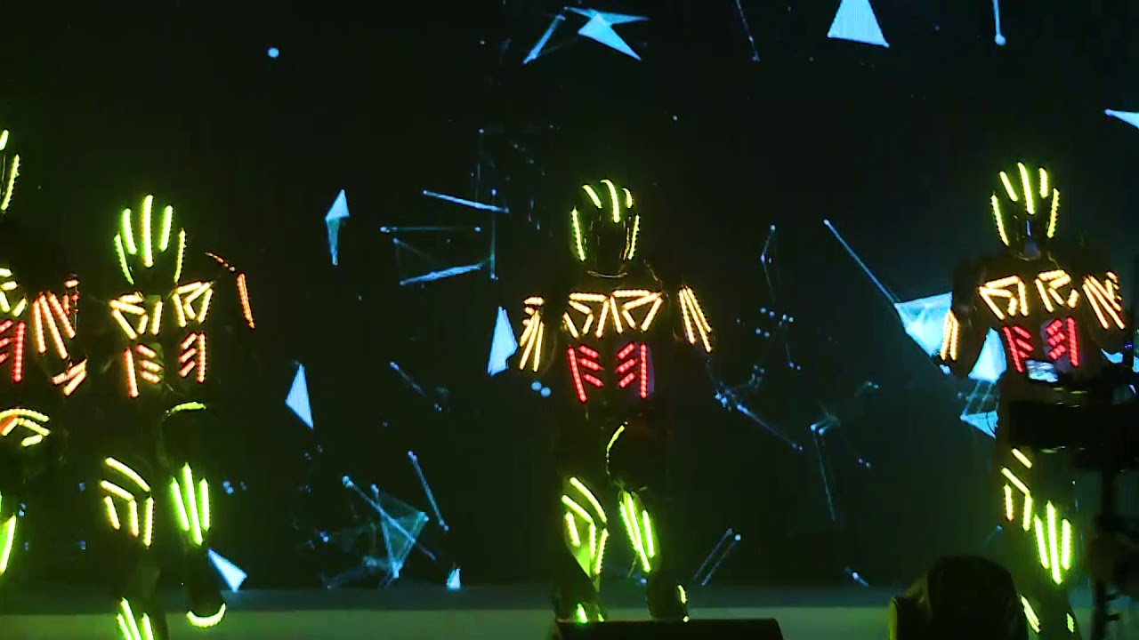 TeamLED | 8 LEDancers || LED Wall Animation | LED Dance - YouTube