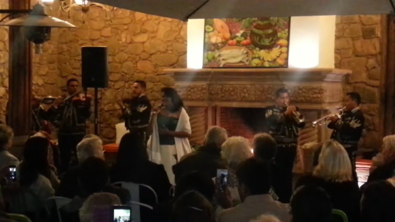 Nora Murillo cantando " La Malagueña" - YouTube