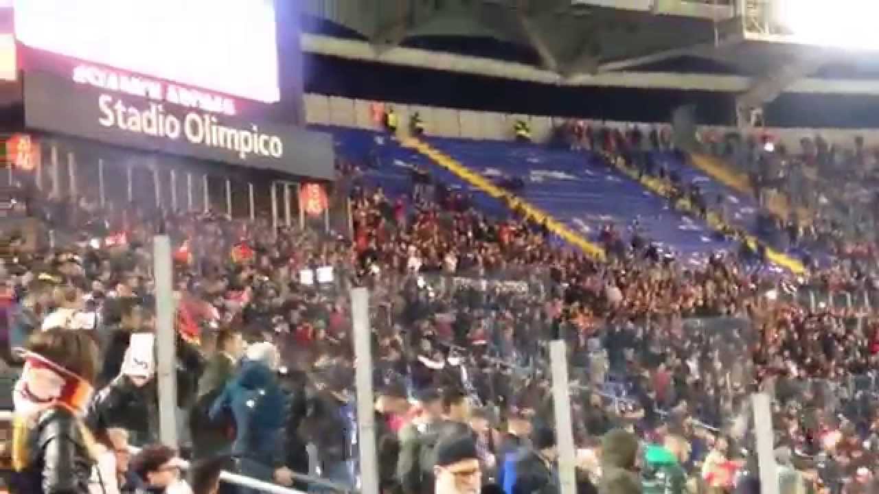 Roma-Fiorentina - Gli ultras della Roma tornano in Curva Sud - YouTube