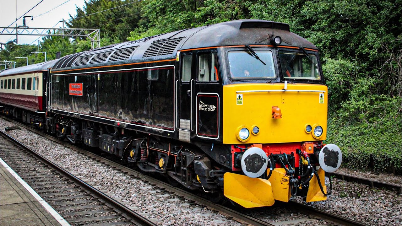 57311+47593 Roll Through Marks Tey On 5Z48 Norwich Low Level - Southall ...