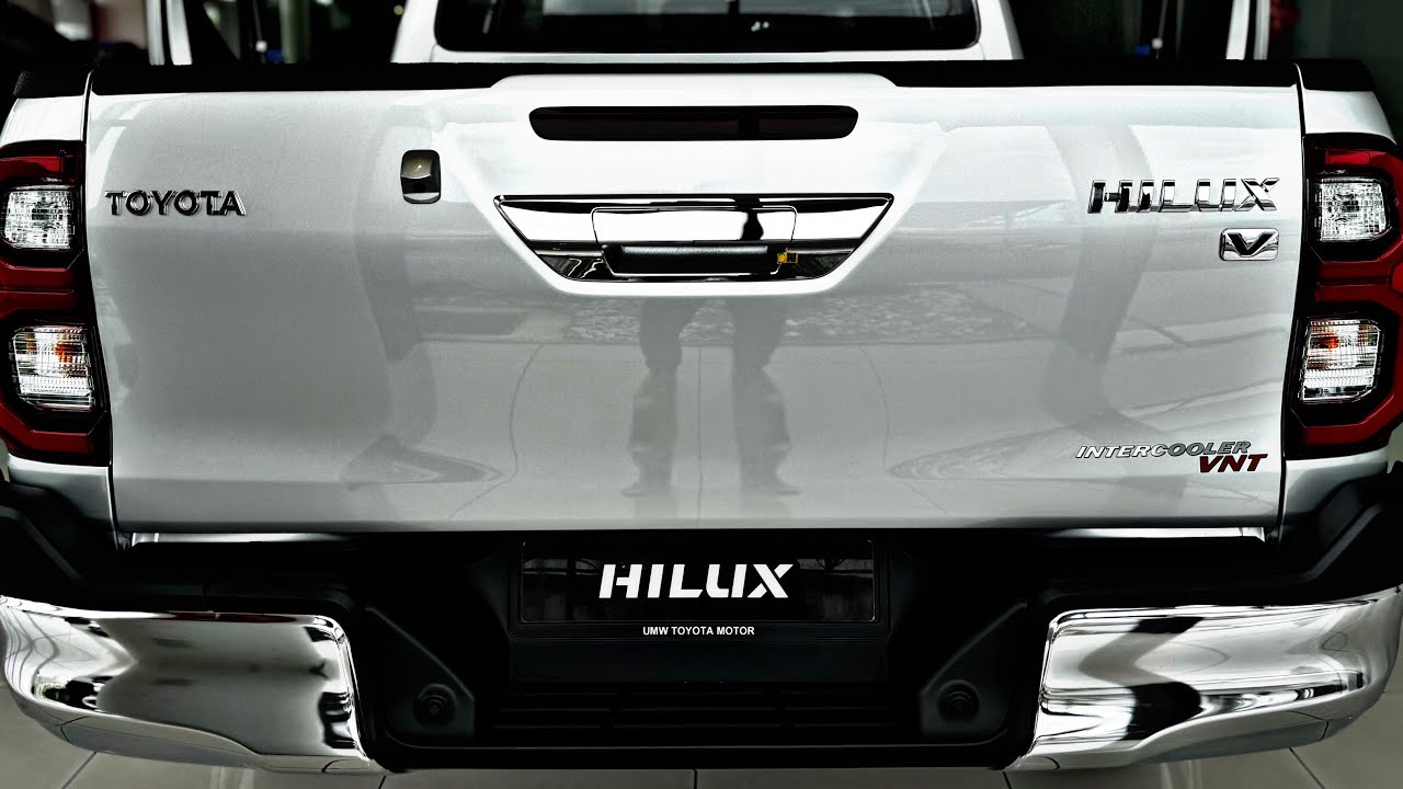 (2025) New Toyota Hilux 2.4V 4x4 Silver Color | King Off-Road ...