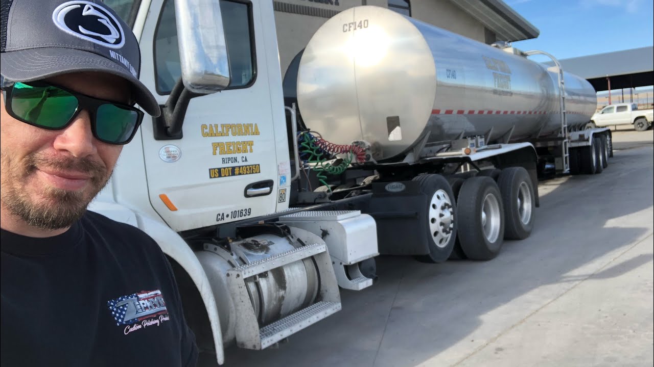 Super Tanker Truck / Big Rig 18 Wheel Smooth Bore Milkman - YouTube