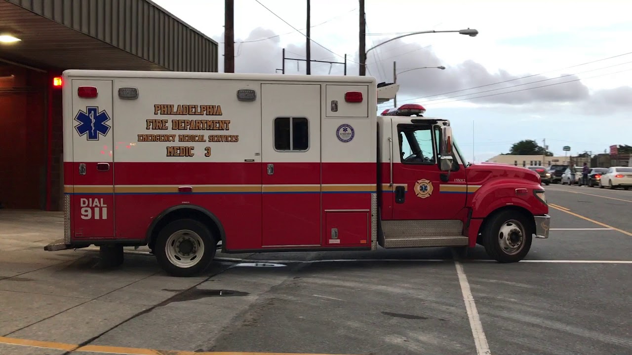 PHILADELPHIA FIRE DEPARTMENT MEDIC 3 RESPONDING IN WEST PHILLY AREA OF ...