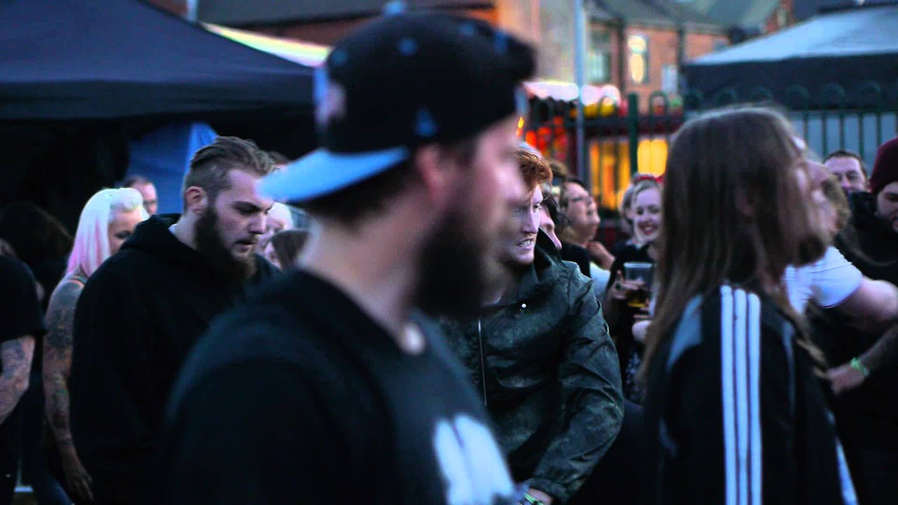 'Mosh Pit' @ Humber Street Sesh 2014 - YouTube