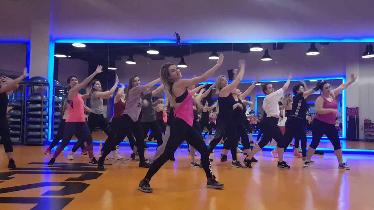 Fogo - Zumba fitness - YouTube