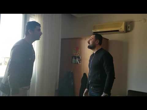 Memati Ne bakıyosun lan izmarit Yılmaz akıllı ol Memati