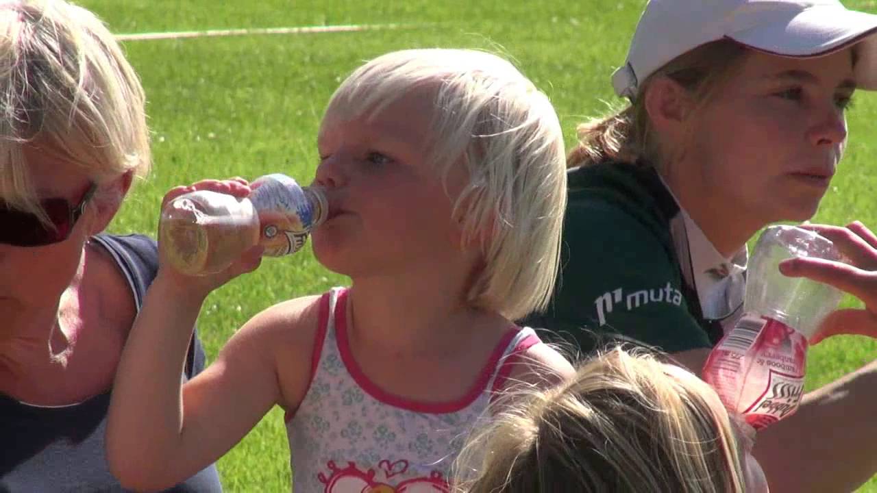 KNKB Tv (c) 2016: Partuur Anne Monfils cs. winnen dames hoofdklasse in ...