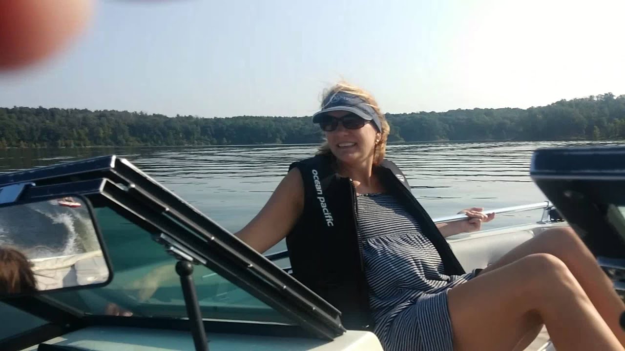 1988 Thundercraft Boat Citation 170 - YouTube