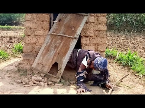 Pazzo Comedy008: #Umutindi EP1: Pazzo aguye Mu musarani Abura umutabara ...