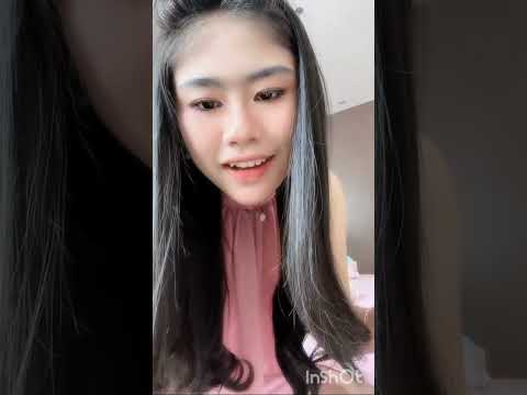 Kakaknya suka warna pink..ada lambang beruang pink