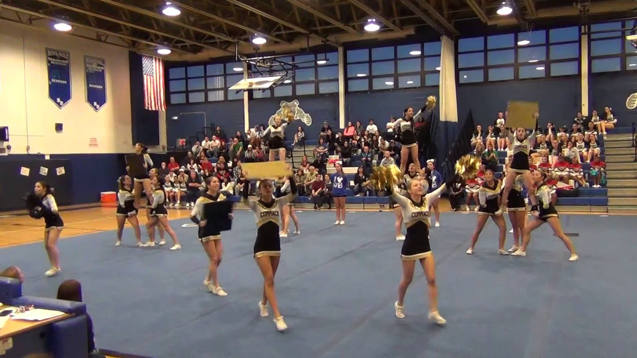 Commack Varsity Cheerleading at North Babylon HS Jan 11, 2014 - YouTube