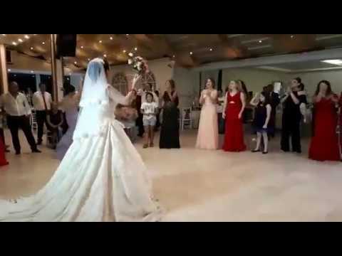 En Eğlenceli Çiçek Atma Şarkısı 😍