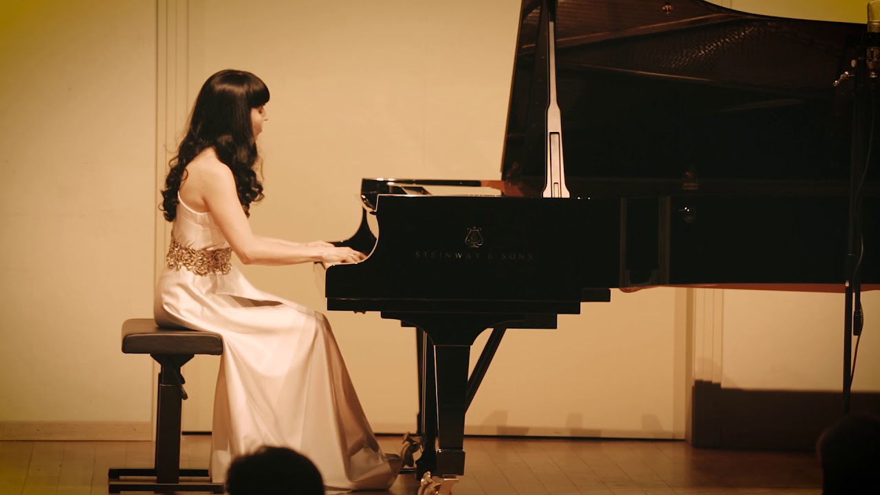Frédéric Chopin Nocturne cis-moll op.posth - YouTube