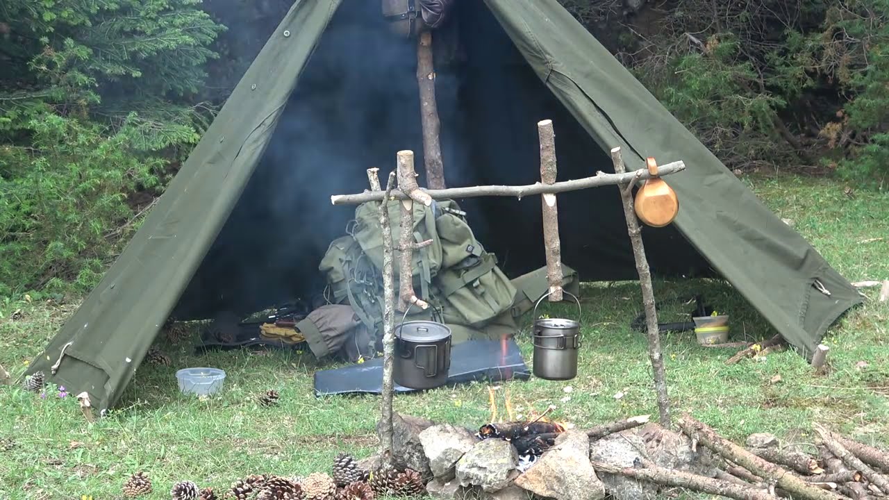 bushcraft trip at 1500 meters in a kanvas tent Making a Adjustable Pot ...