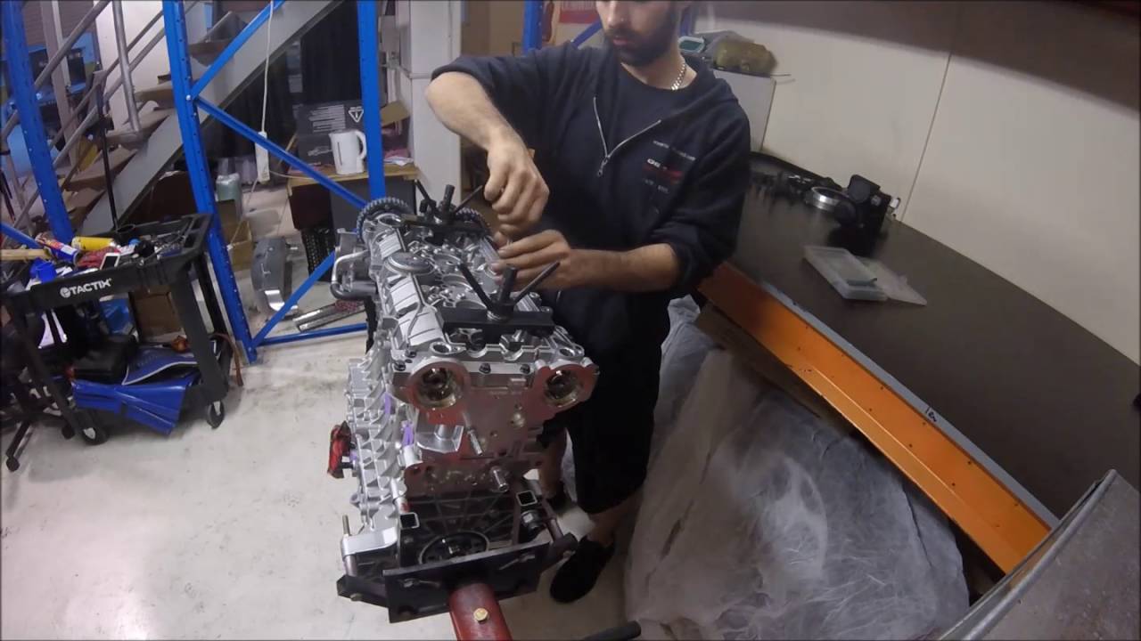 Duratec i5 strip down for block modding - YouTube
