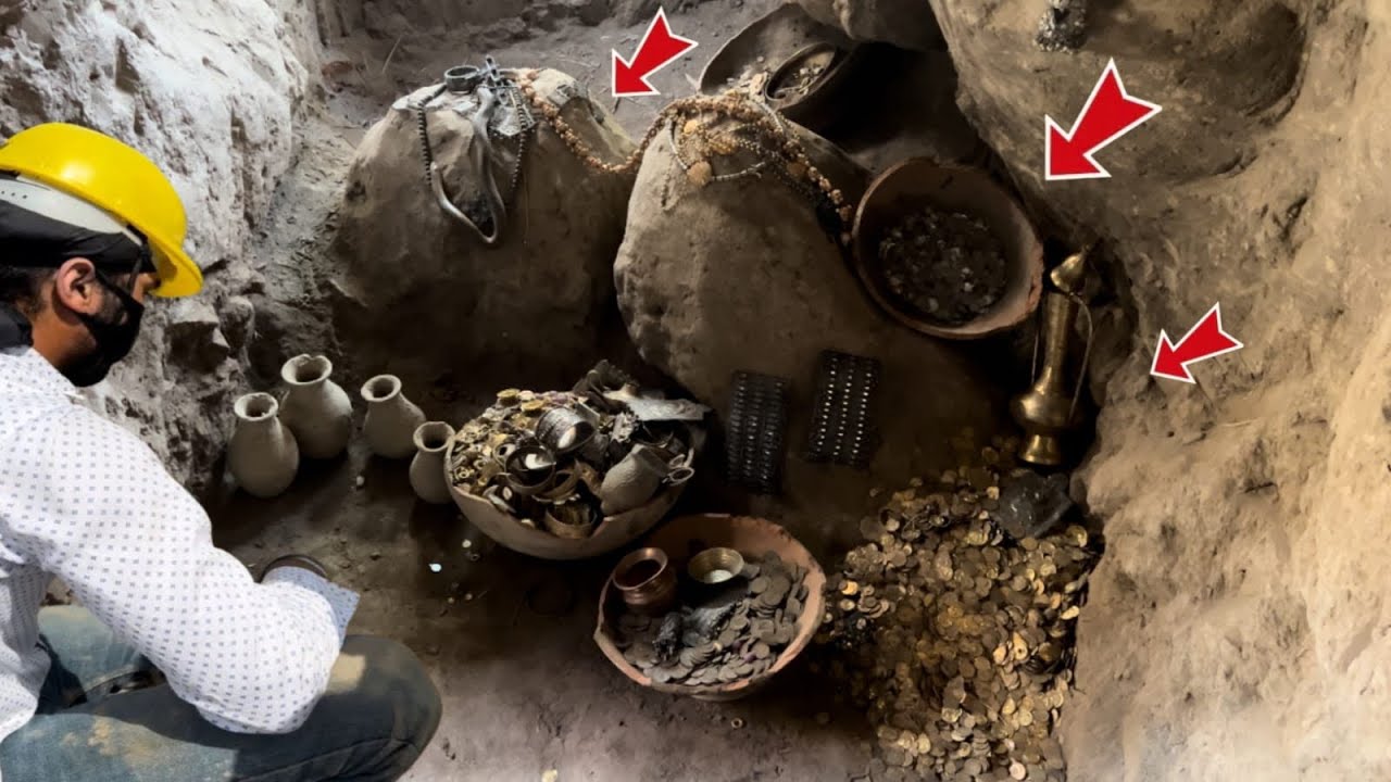 We Found Ancient Abandoned Treasures Hidden Underground With a Metal ...