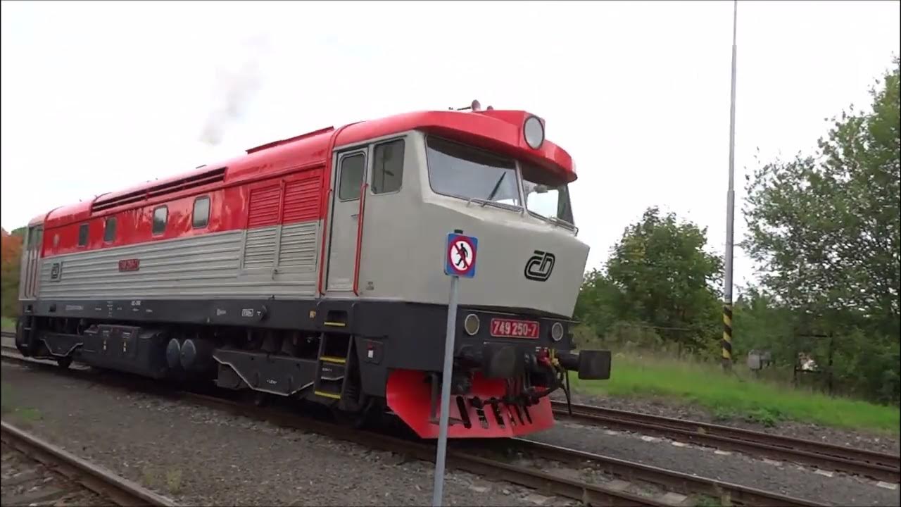 Motorová lokomotiva Zamračená Bardotka 749.250-7 Krnov 01.X.2022 - YouTube
