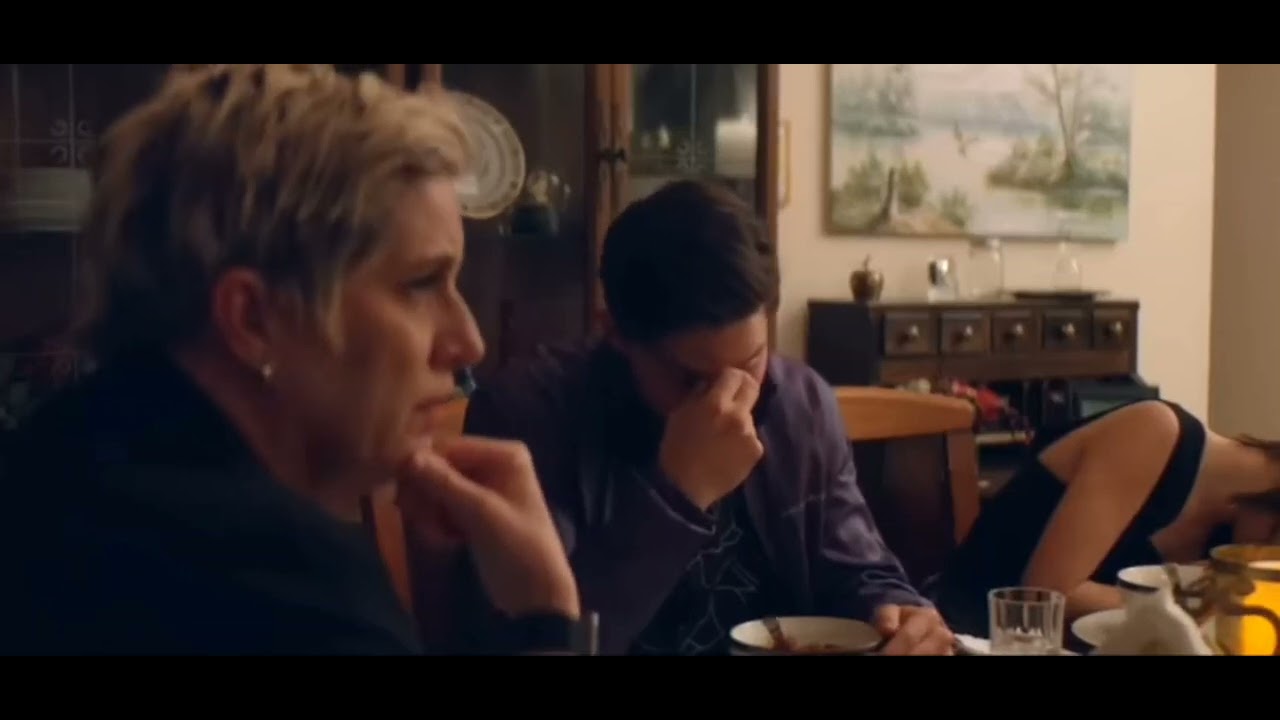 Dinner time shenanigans (Funny Fart sound) - YouTube
