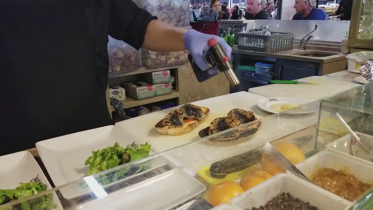 Travel Eats in Portugal: Flambé Cod Fish Toast at Time Out Lisbon - YouTube