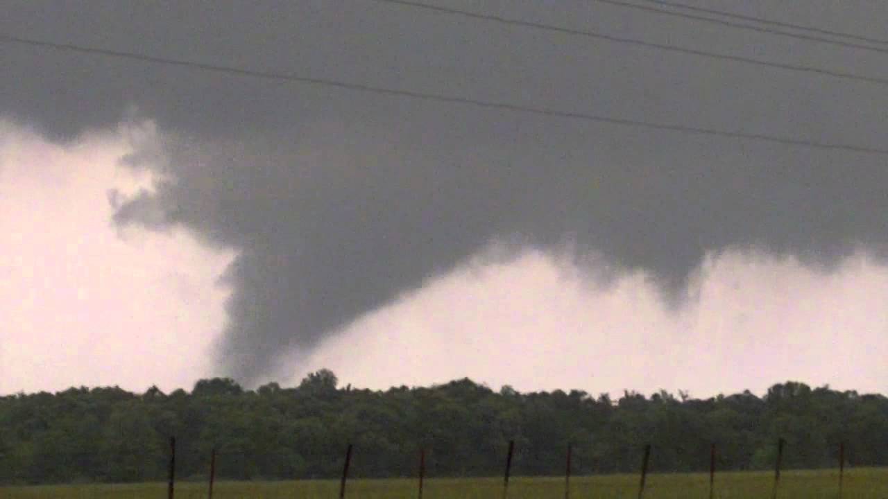 Leach - Twin Oaks, OK Tornado 05/22/11 - YouTube