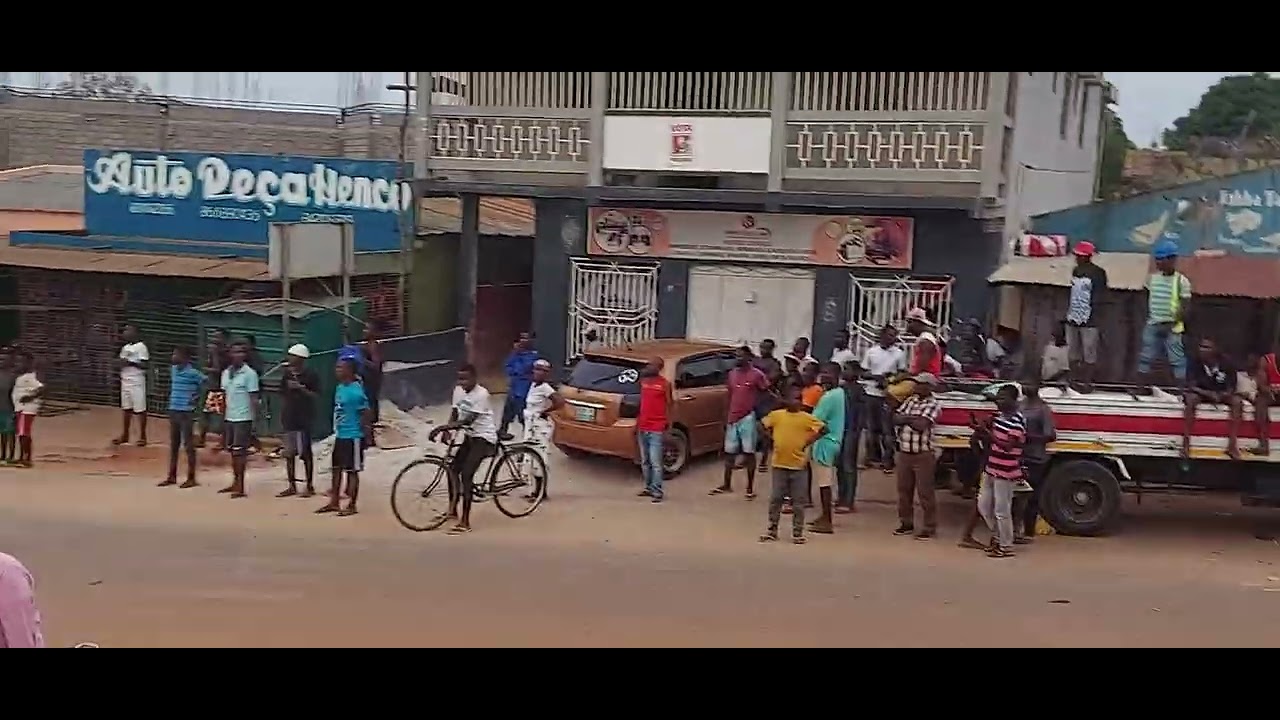RENAMO ALTO MOLOCUE - YouTube