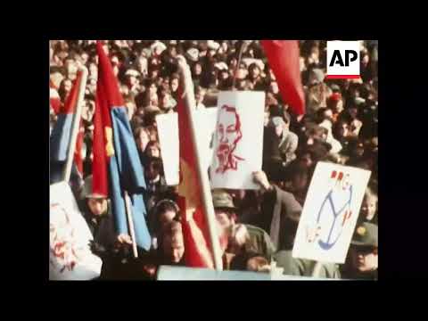 CỜ NAM CỘNG (VIỆT CỘNG, MTDTGPMNVN) BIỂU TÌNH PHẢN CHIẾN TẠI WASHINGTON DC, MỸ NĂM 1969