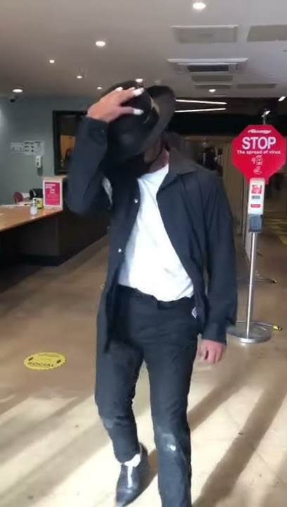 Onkar Judge at Vaccination Centre - YouTube